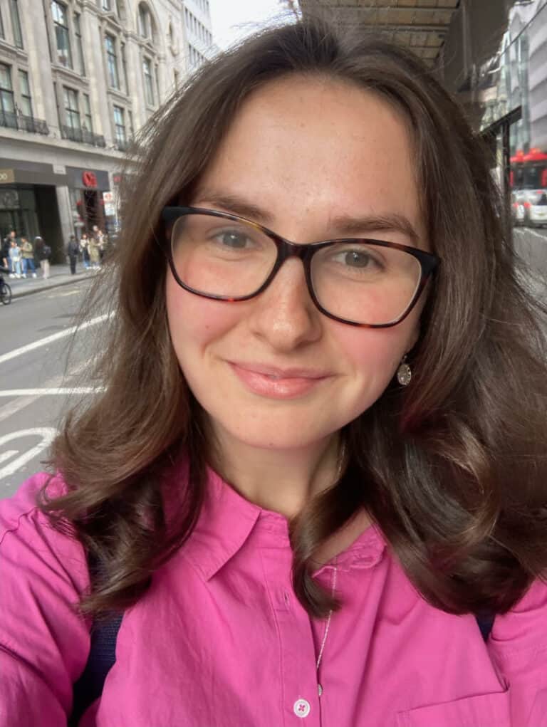 Kirstie Stage - deaf together